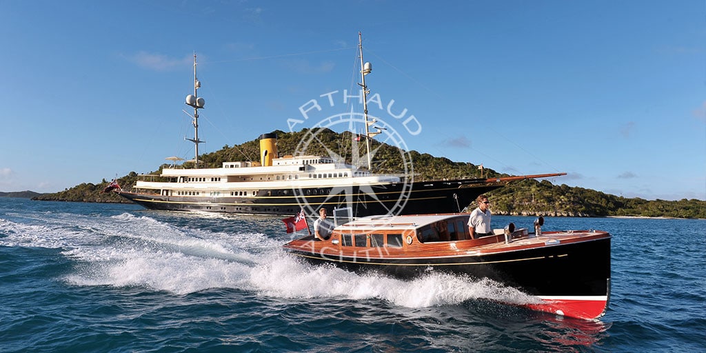 Mediterranean yacht charter for an unforgettable cruise at sea in France