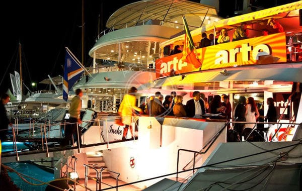 Yacht charter for an evening party | Arthaud Yachting