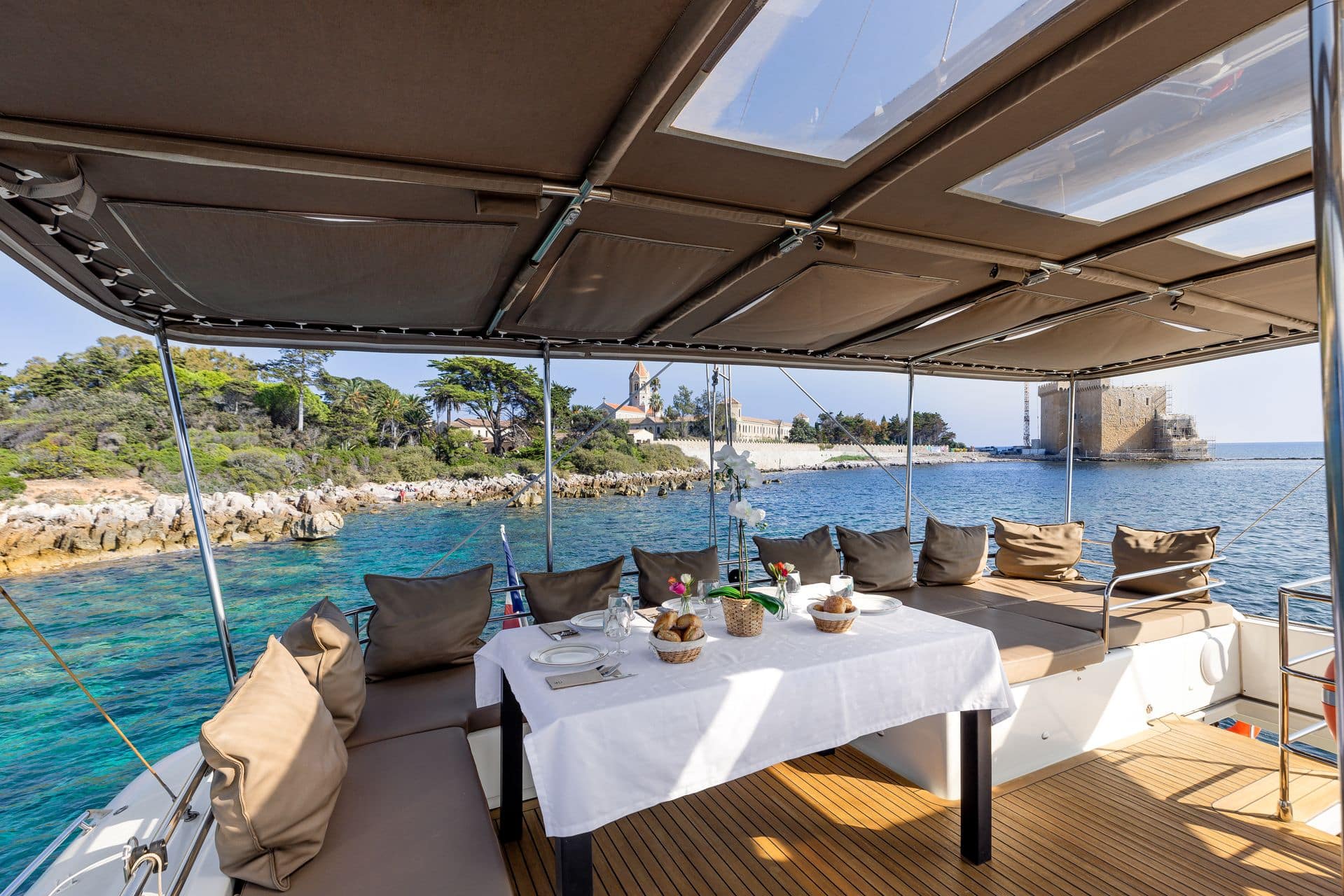 Location catamaran Monaco Nice Cannes | Arthaud Yachting Côte d'Azur